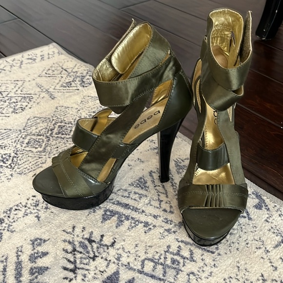Shoes | Olive Green Platform Bebe Pumps | Poshmark